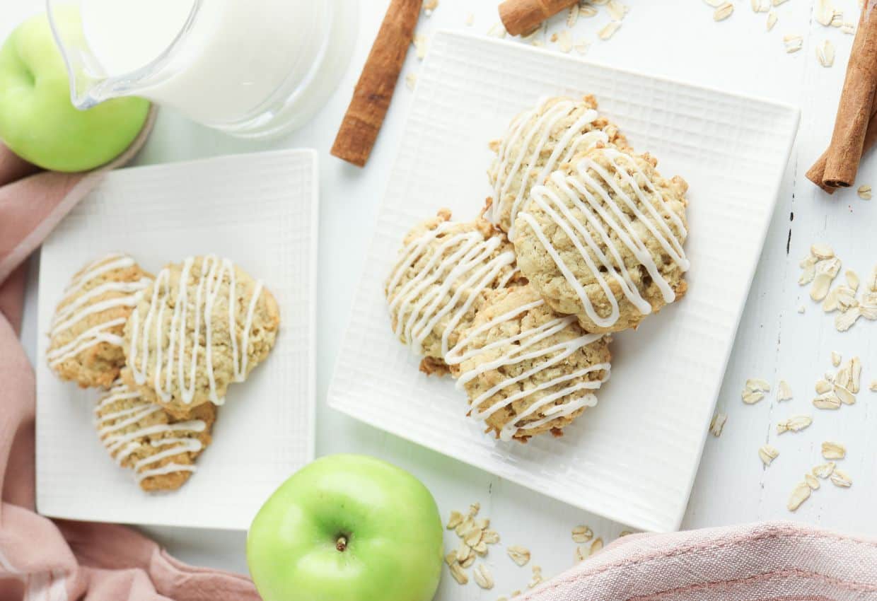 Easy Apple Oatmeal Cookies - Recipes From Leftovers