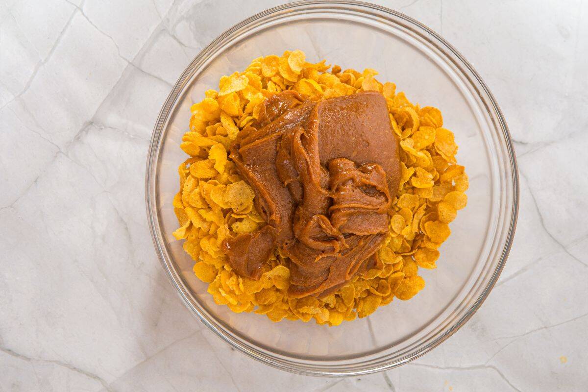 No-Bake Peanut Butter Cornflake Cookies Recipe for Halloween - Recipes ...
